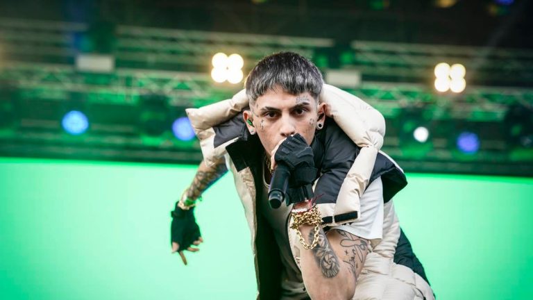 Khea announces 'Serotonina Deluxe' tracklist with new collaborations ...