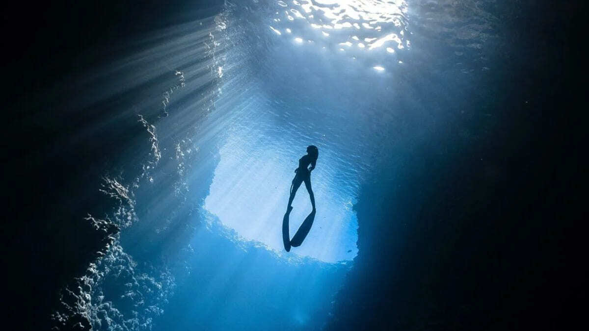 A Gigantic Ocean Discovered 700km Beneath The Earth's Surface