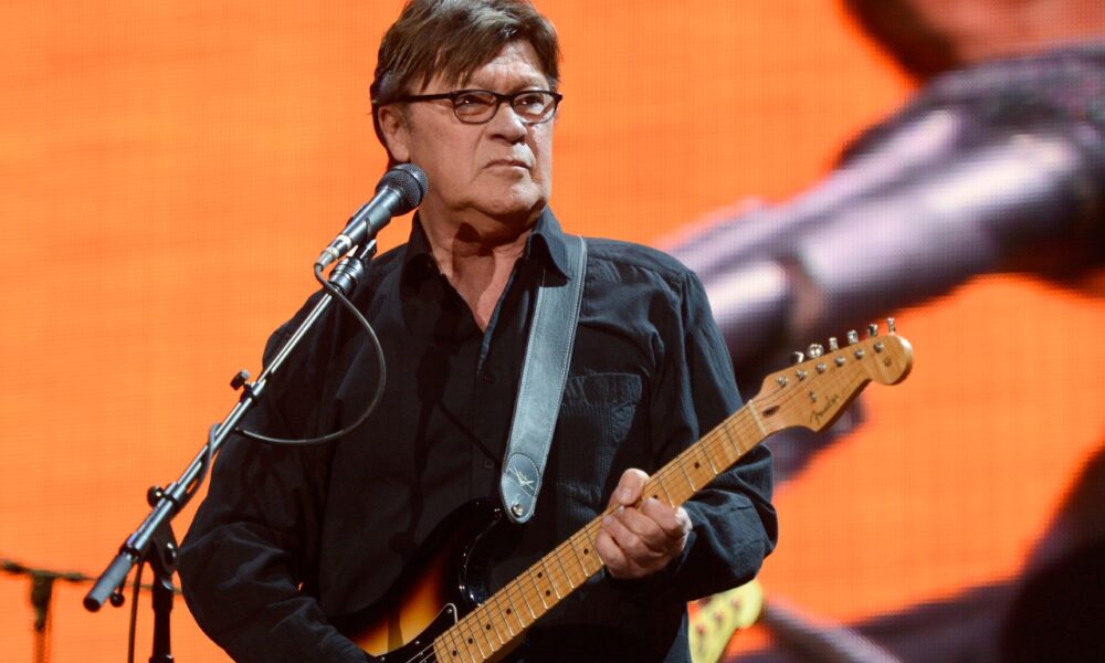 "Sitting Bull", one of the last music by Robbie Robertson