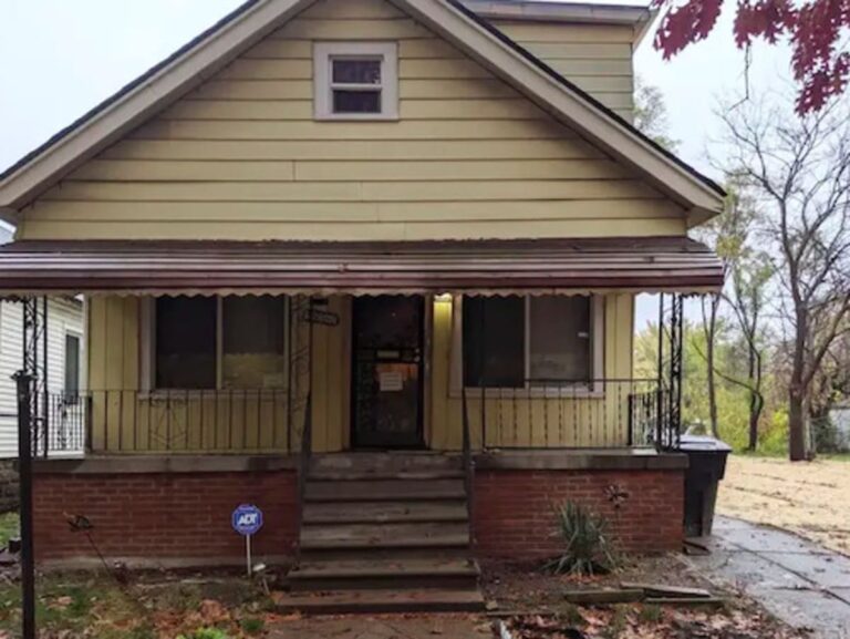 This 67-year-old homeless man bought an abandoned house for $1,600—what ...